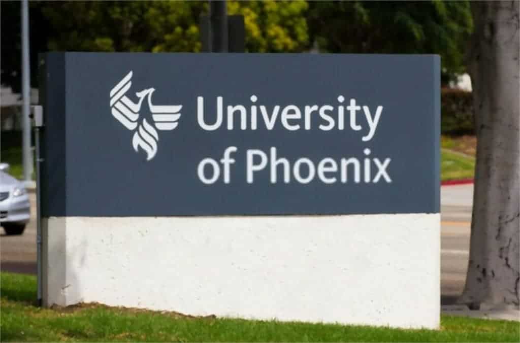 Do Employers Hire University of Phoenix Graduates? - Academicful