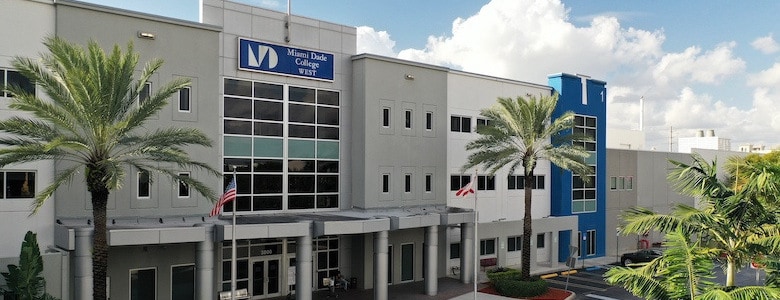 Top 10 Best High Schools in The World for 2024 - Academicful